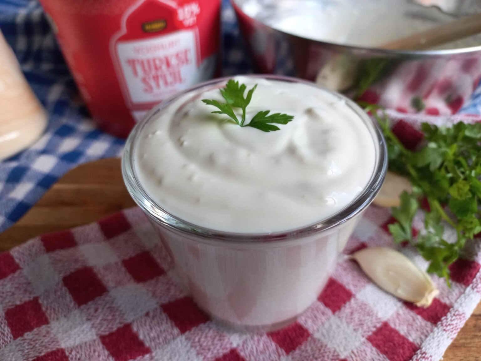 Zelfgemaakte Turkse Knoflooksaus - Lekker Turks Eten