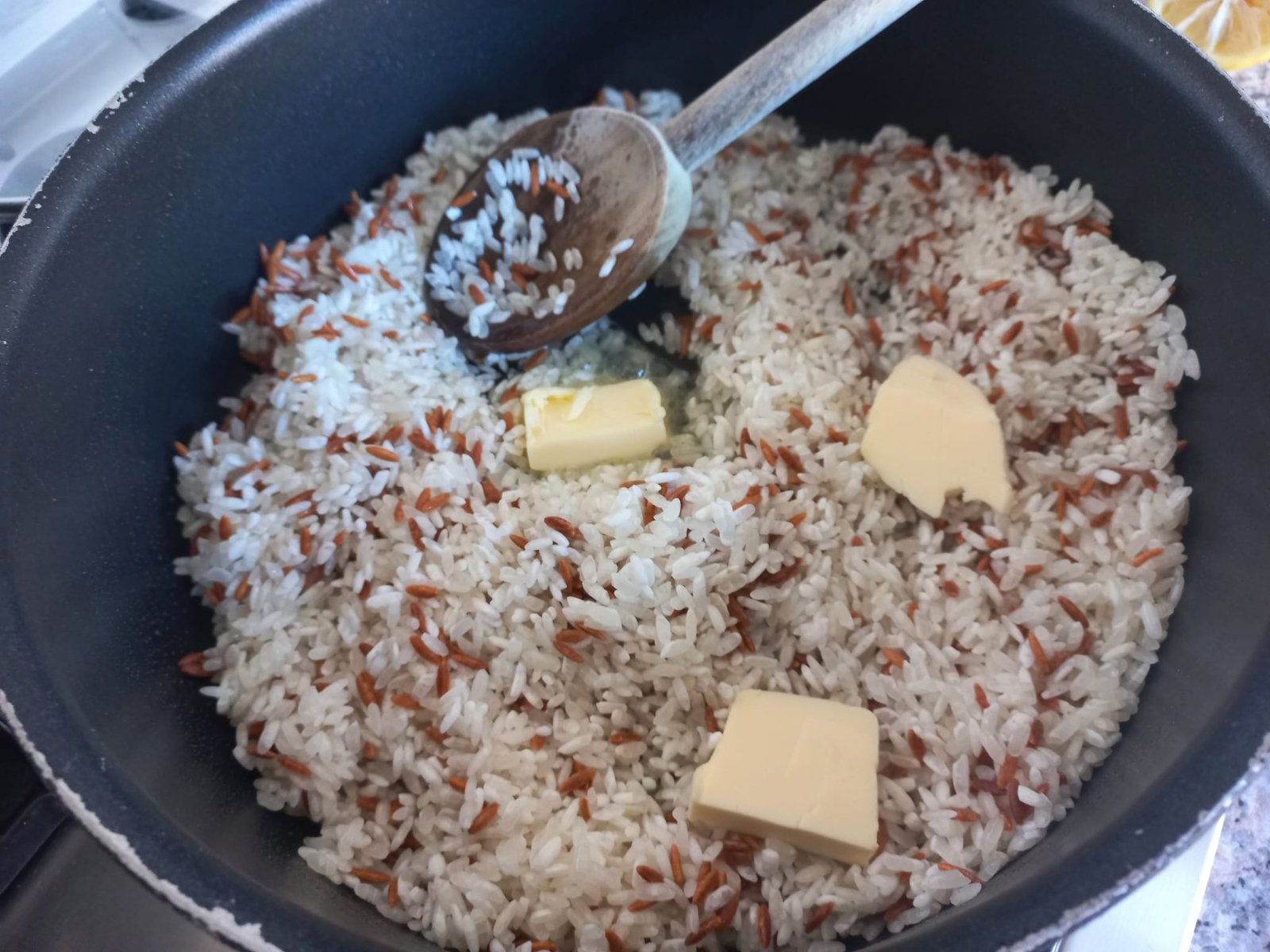 Arpa Şehriyeli Pilav, Turkse Rijst met Orzo - Lekker Turks Eten
