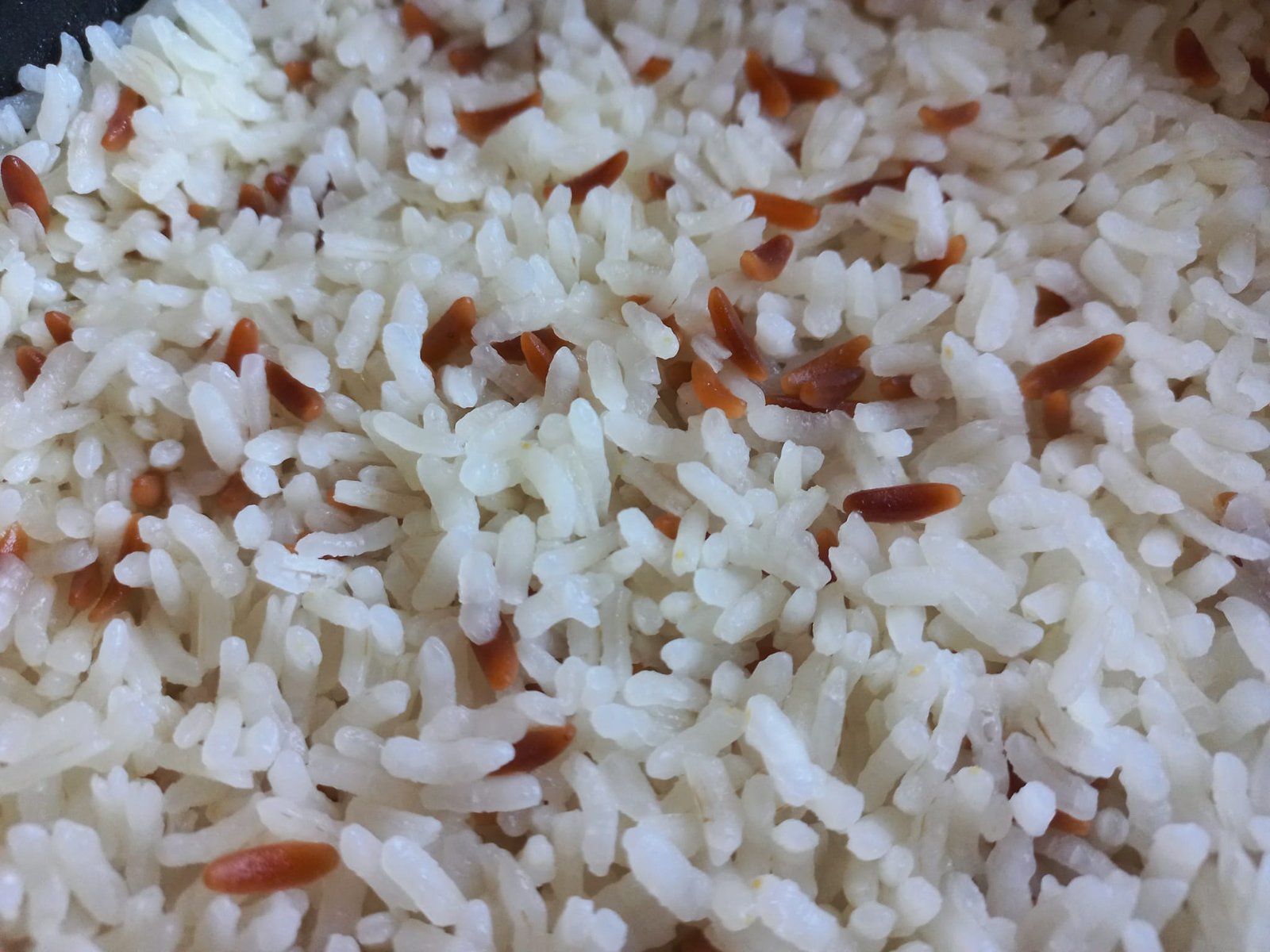 Arpa Şehriyeli Pilav, Turkse Rijst met Orzo - Lekker Turks Eten