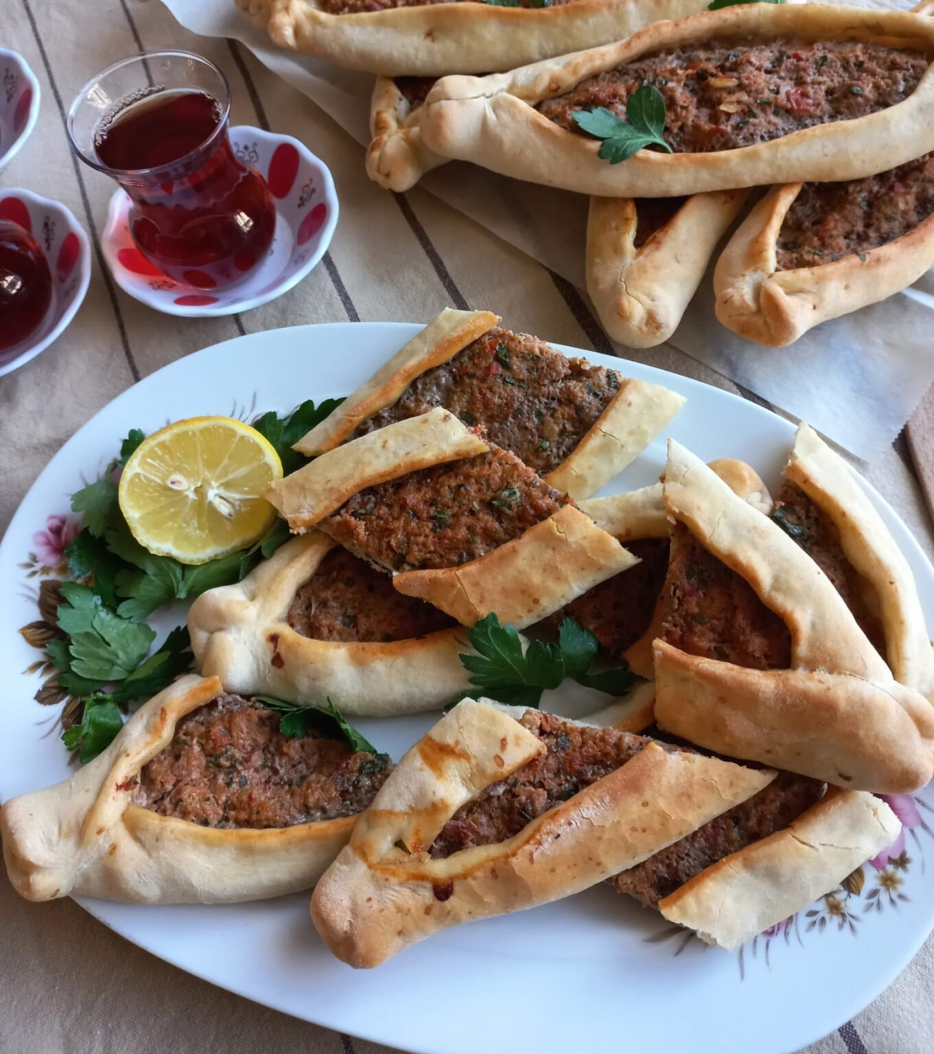 Authentieke Turkse Pide; Proef de Traditie - Lekker Turks Eten