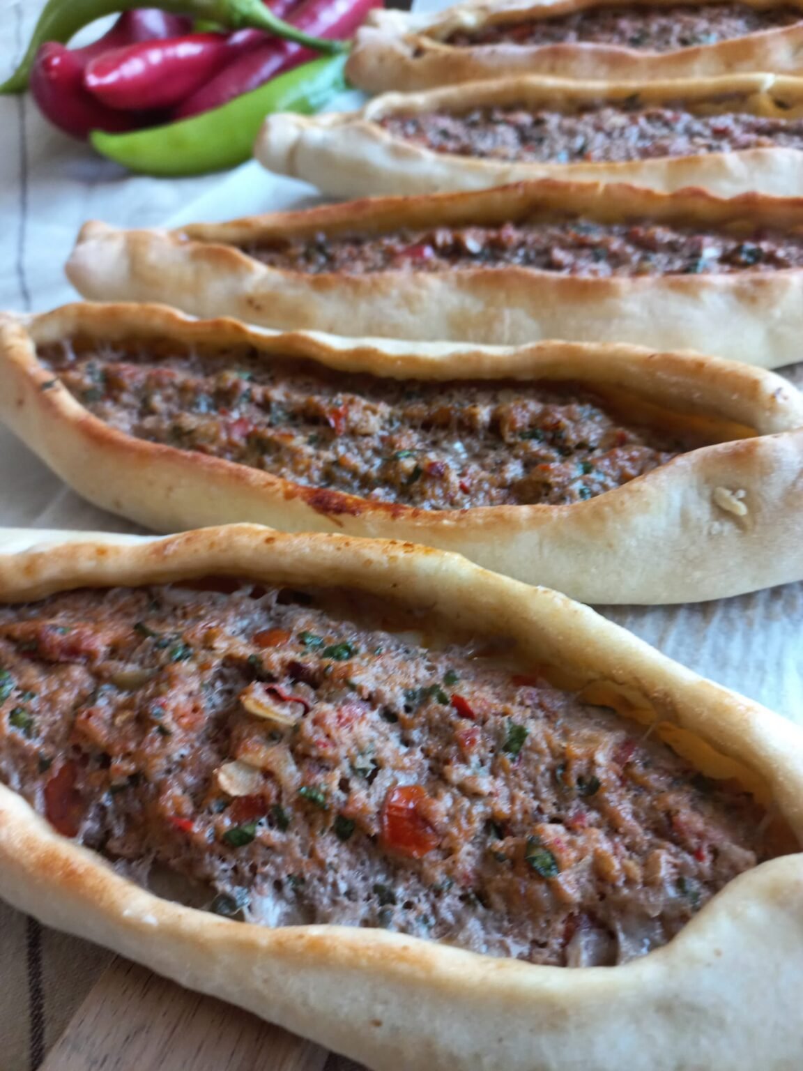 Authentieke Turkse Pide; Proef de Traditie - Lekker Turks Eten